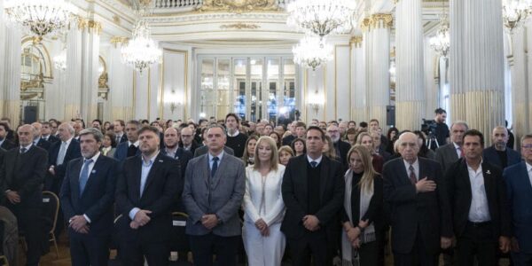 Homenaje en la Legislatura porteña: a 50 años de los crímenes del Plan ...
